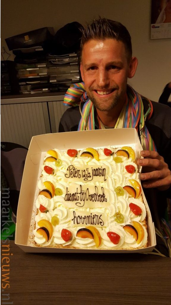 Peter Potman 12 1/2 jaar bij Overbeek Hoveniers - Maarkelsnieuws.nl ...