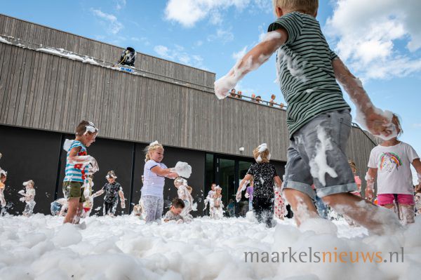 Schuimparty Zwaluw groot succes! - Maarkelsnieuws.nl Maarkelsnieuws.nl